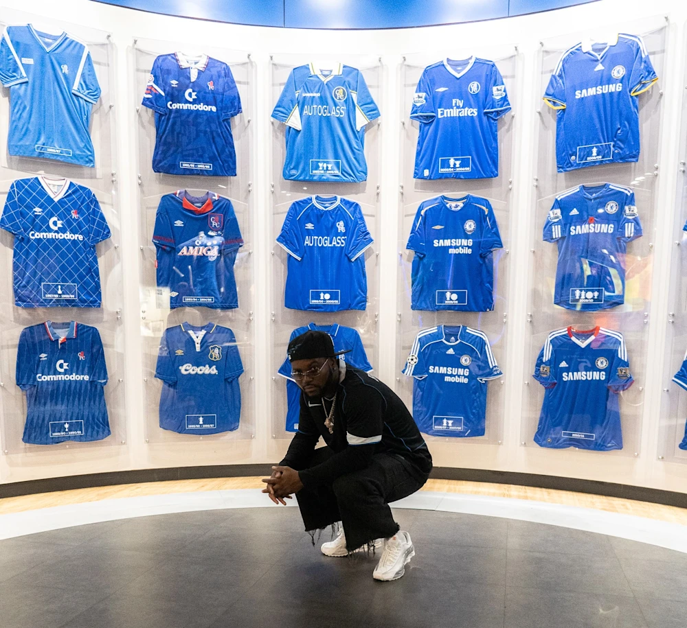 Ghanaian singer-songwriter King Promise includes Michael Essien and ...