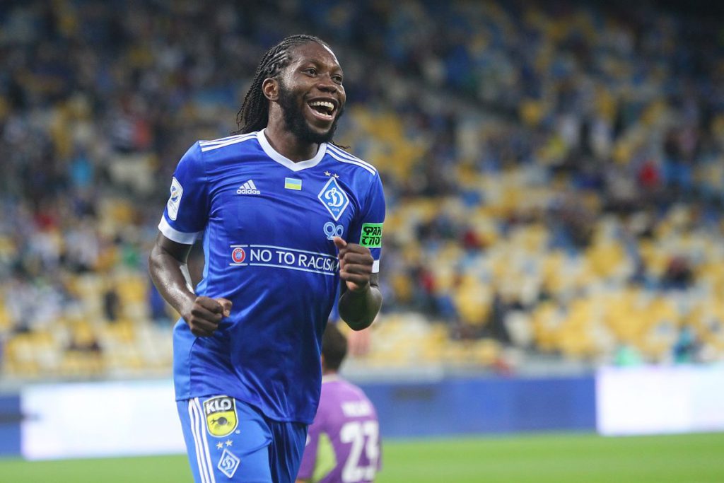 Dieumerci Mbokani: The Congolese player returns to Belgium ...
