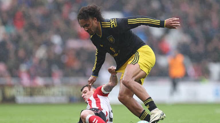 Carrick backs Joshua Zirkzee after Sunderland stalemate