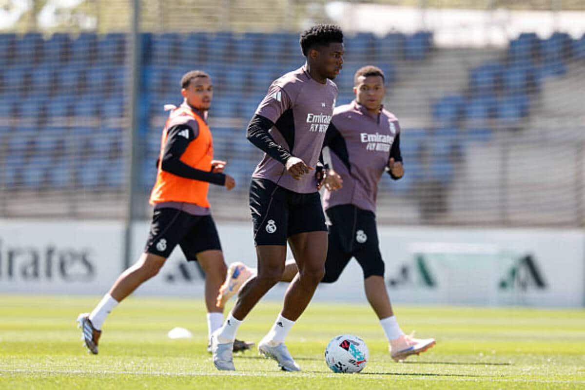 Kylian Mbappe praises Tchouameni’s resilience amid Bernabeu scrutiny